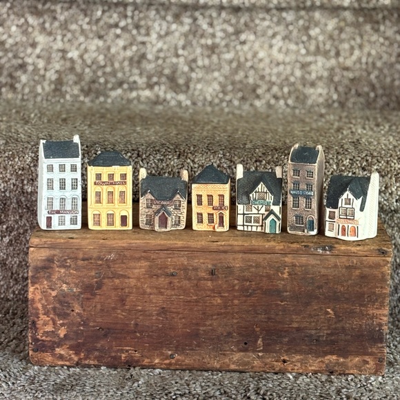 Wall Decor | Charming Miniature Village Wall Decor Set | Poshmark